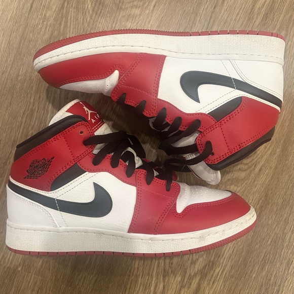 Jordan | Shoes | Nike Air Jordan Chicago Red Sneakers | Poshmark